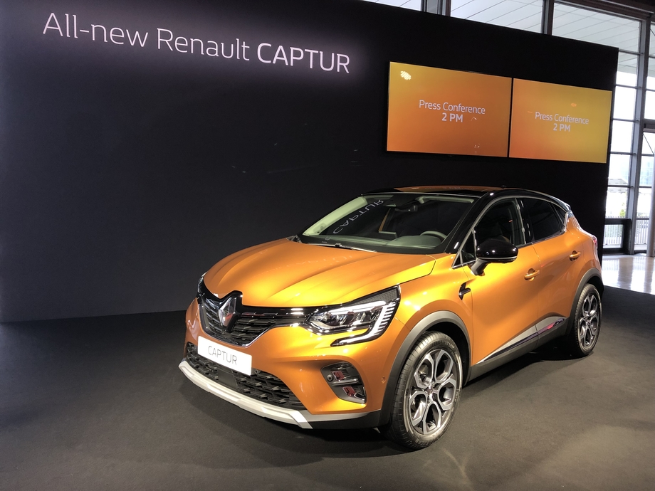 Renault Captur Photos and Specs. Photo: Renault Captur hd big and 62 ...