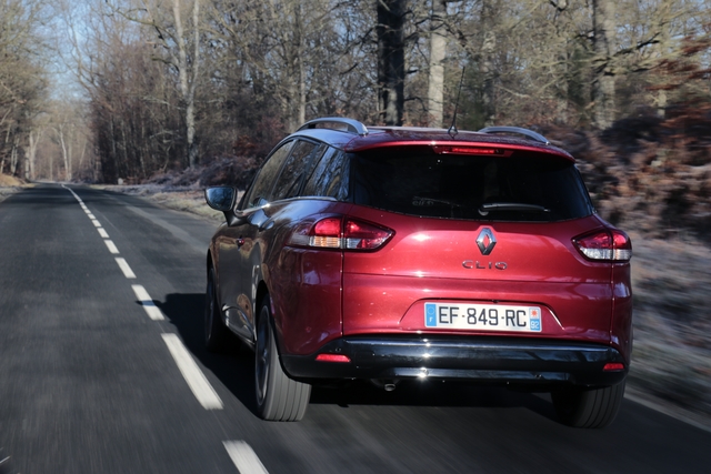 Renault Clio Estate Photos and Specs. Photo: Renault Clio Estate hd ...