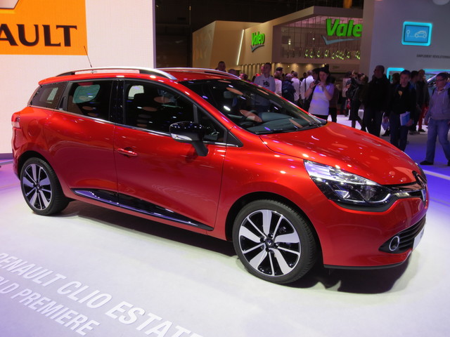 Renault Clio Estate Photos and Specs. Photo: Renault Clio Estate modern ...