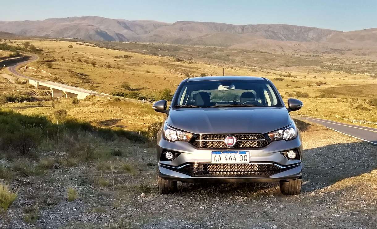 Fiat Cronos Photos and Specs. Photo: Fiat Cronos exterior photo and 32 ...