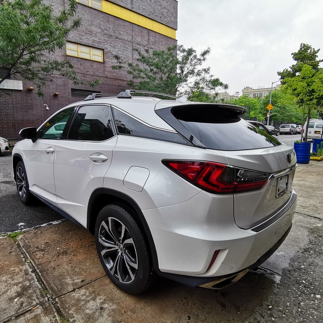 Lexus RX Photos and Specs. Photo: Lexus RX mod model and 42 perfect ...