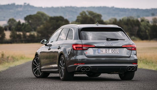 Audi S4 Avant Photos and Specs. Photo: Audi S4 Avant 4k photo and 15 ...