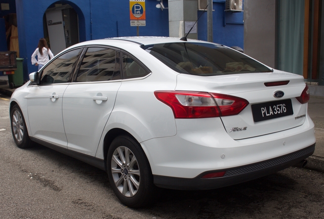 Ford Focus Photos and Specs. Photo: Ford Focus hd 2018 and 32 perfect ...