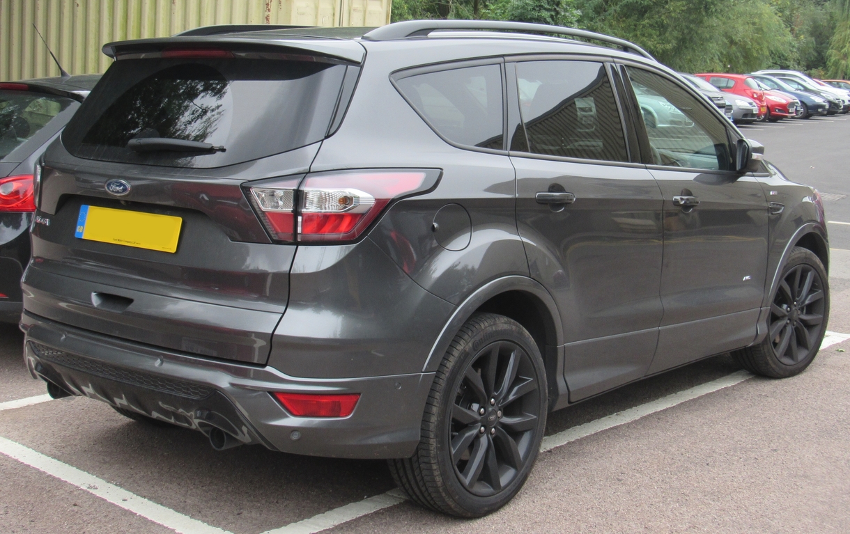Ford Kuga Photos and Specs. Photo: Ford Kuga interior model and 27 ...