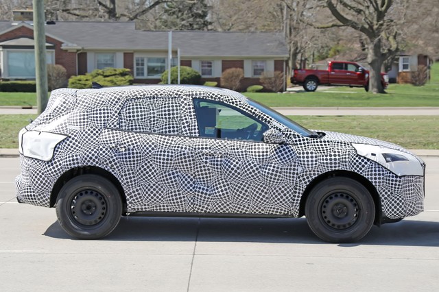 Ford Kuga Photos and Specs. Photo: Ford Kuga 4k model and 27 perfect ...