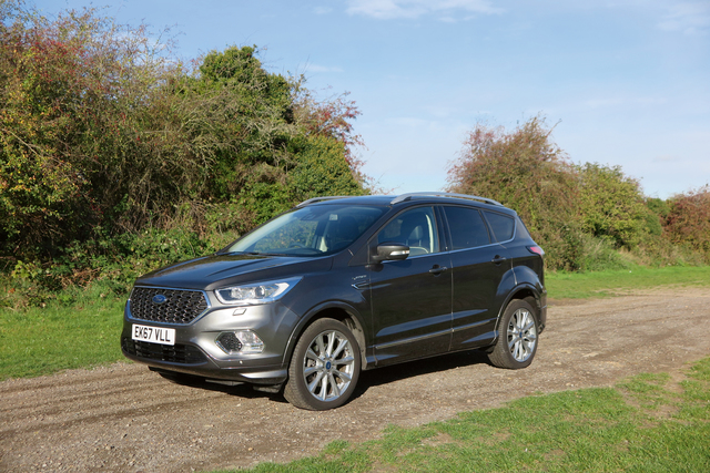 Ford Kuga Photos and Specs. Photo: Ford Kuga accessories big and 27 ...