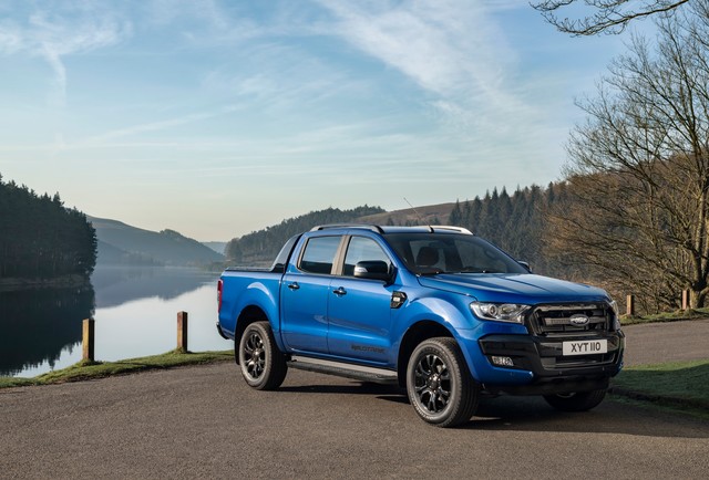 Ford Ranger Photos and Specs. Photo: Ford Ranger modern 2018 and 46 ...