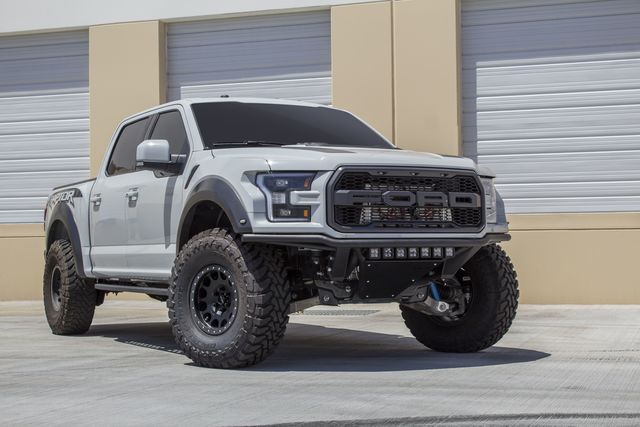 Ford Ranger Raptor Photos and Specs. Photo: Ford Ranger Raptor interior ...
