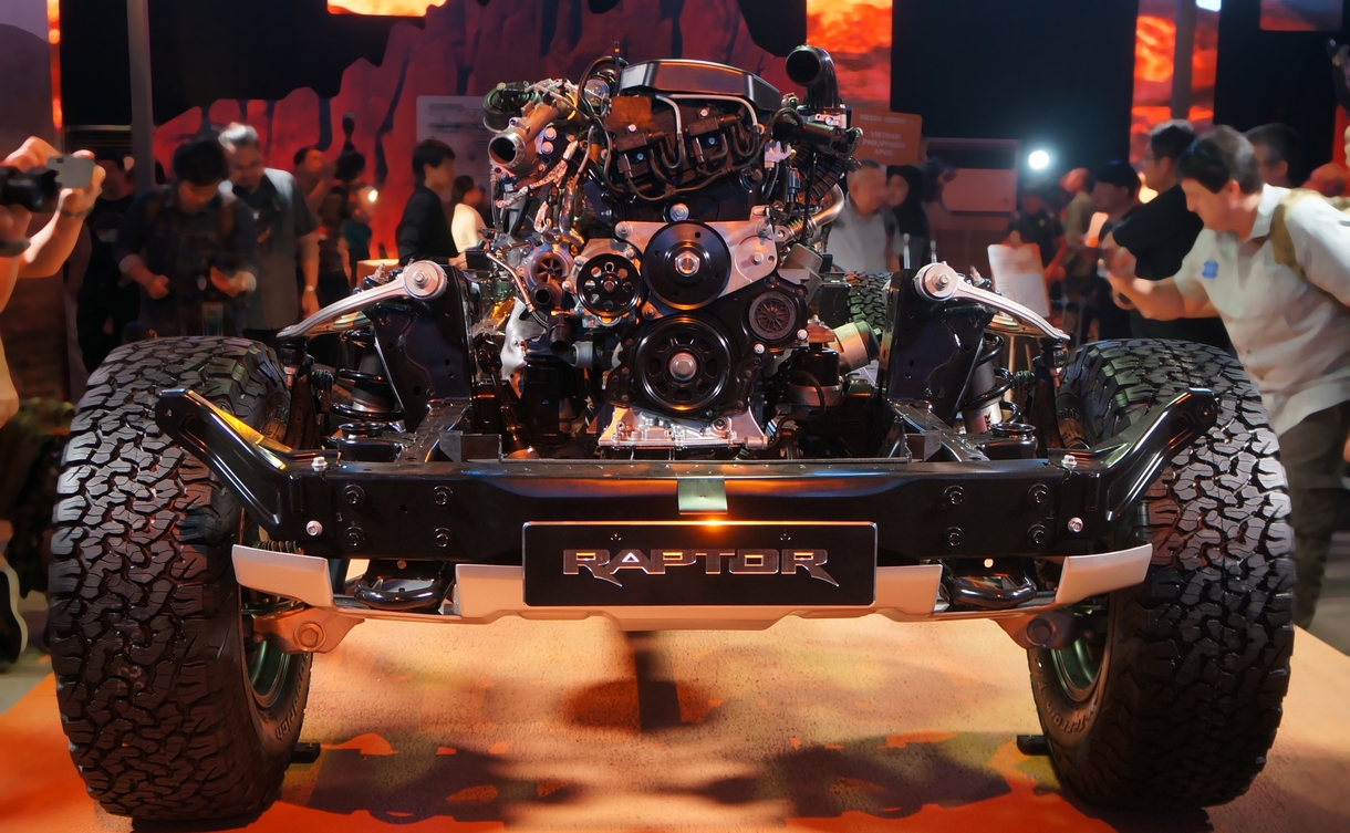 Ford Ranger Raptor Photos and Specs. Photo: Ford Ranger Raptor exterior ...