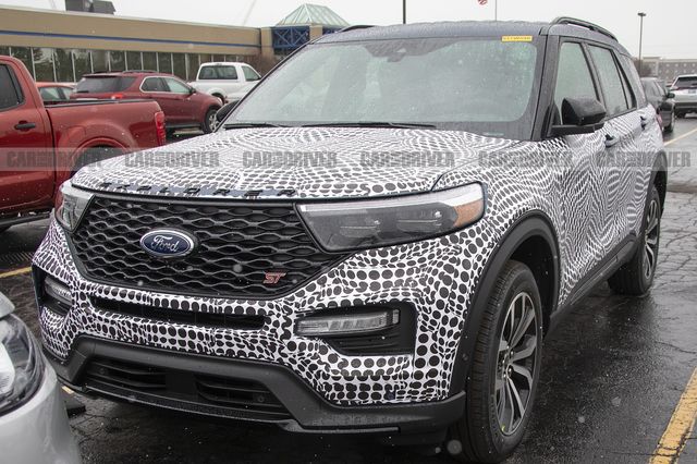 Ford Explorer Photos and Specs. Photo: Ford Explorer exterior big and ...