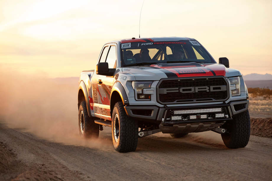 Ford F-150 Photos and Specs. Photo: Ford F-150 exterior photo and 19 ...