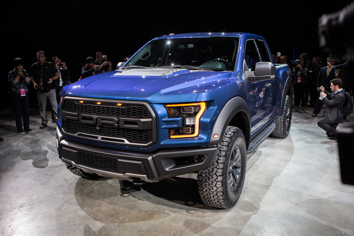 Ford F-150 Raptor Photos and Specs. Photo: Ford F-150 Raptor reviews ...