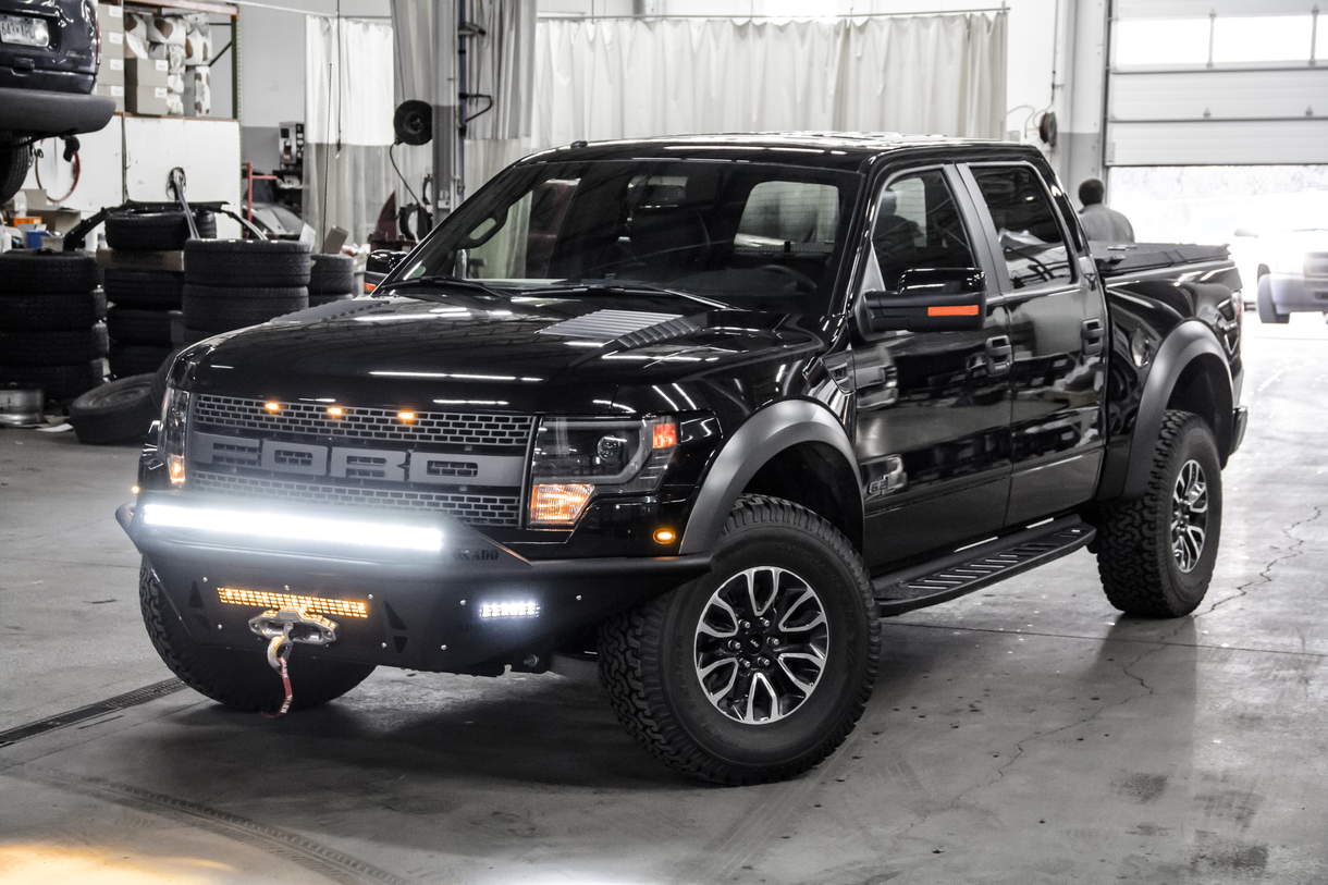 Ford F-150 Raptor Photos and Specs. Photo: Ford F-150 Raptor exterior ...