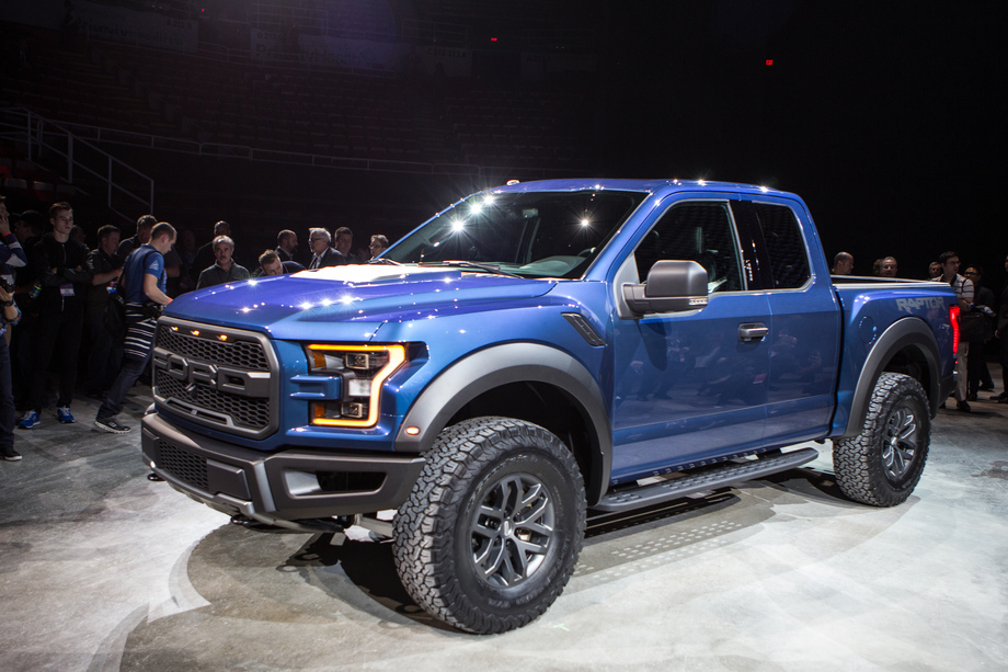 Ford F-150 Raptor Photos and Specs. Photo: Ford F-150 Raptor reviews ...