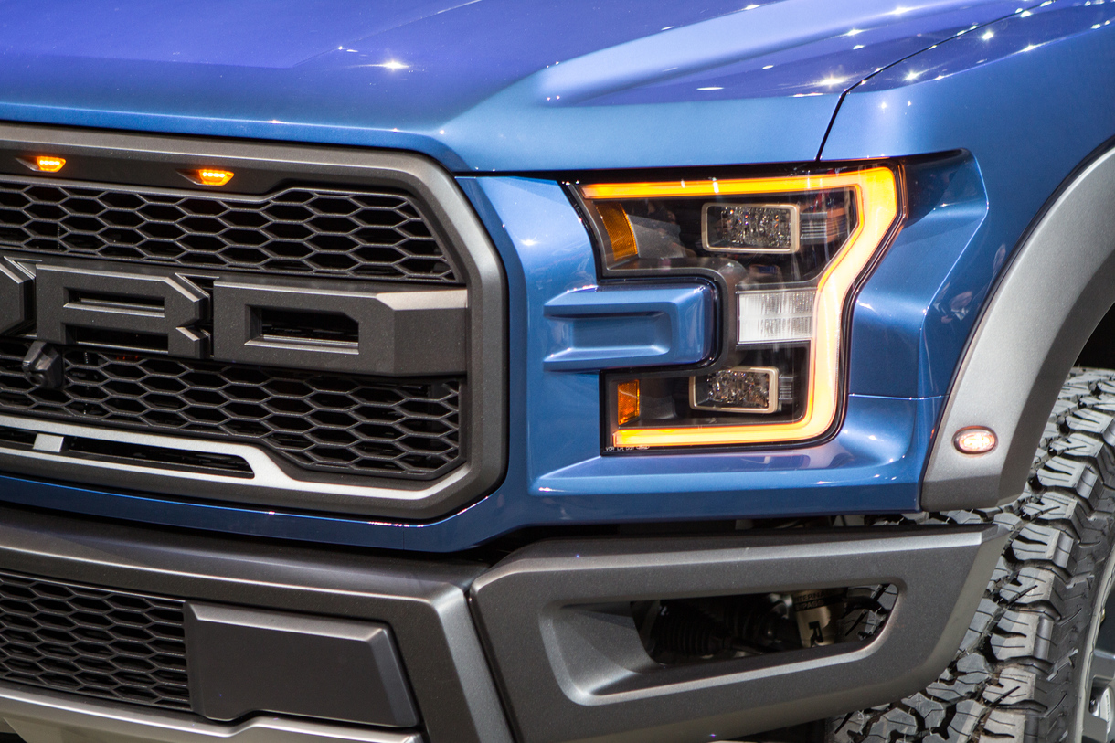 Ford F-150 Raptor Photos and Specs. Photo: Ford F-150 Raptor pickup ...