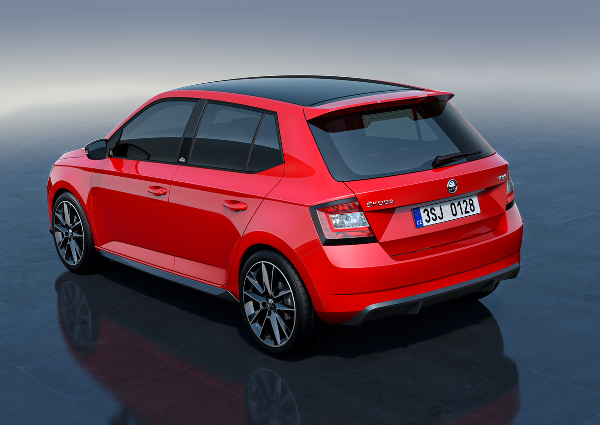 Skoda Rapid Photos and Specs. Photo: Skoda Rapid 4k 2020 and 31 perfect photos of Skoda Rapid