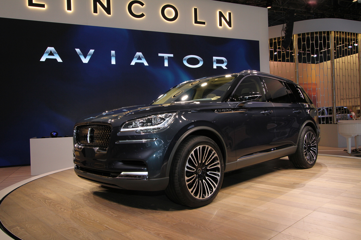Lincoln Aviator Photos and Specs. Photo: Lincoln Aviator reviews big ...