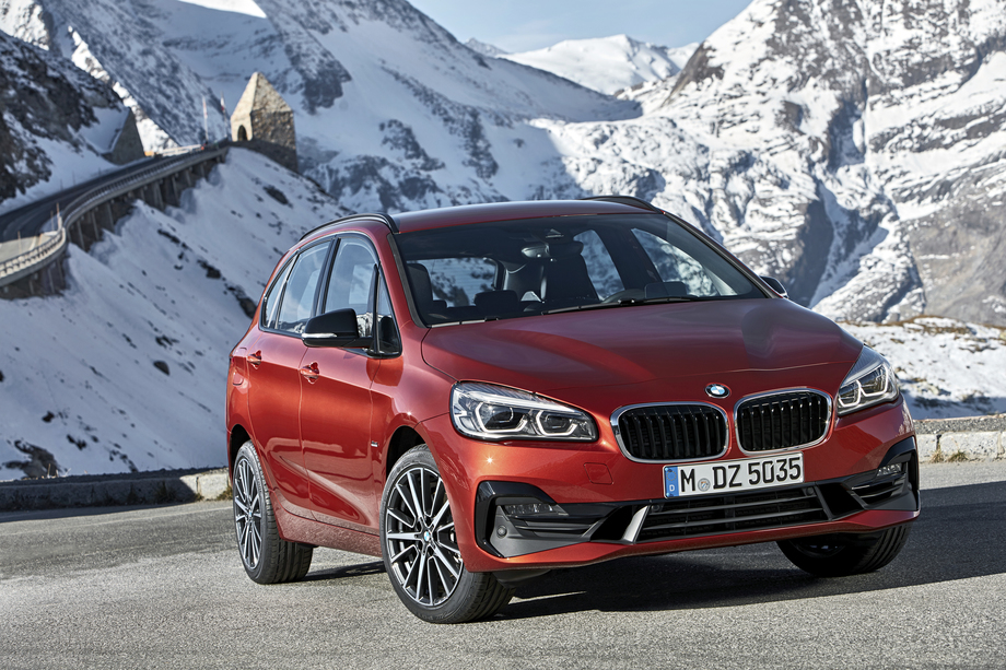 BMW 2 Series Gran Tourer (F46) Photos and Specs. Photo: BMW 2 Series ...