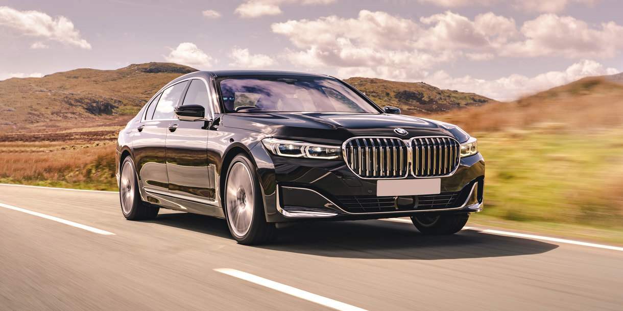 BMW 7 Series (G11) Photos and Specs. Photo: BMW 7 Series (G11 ...