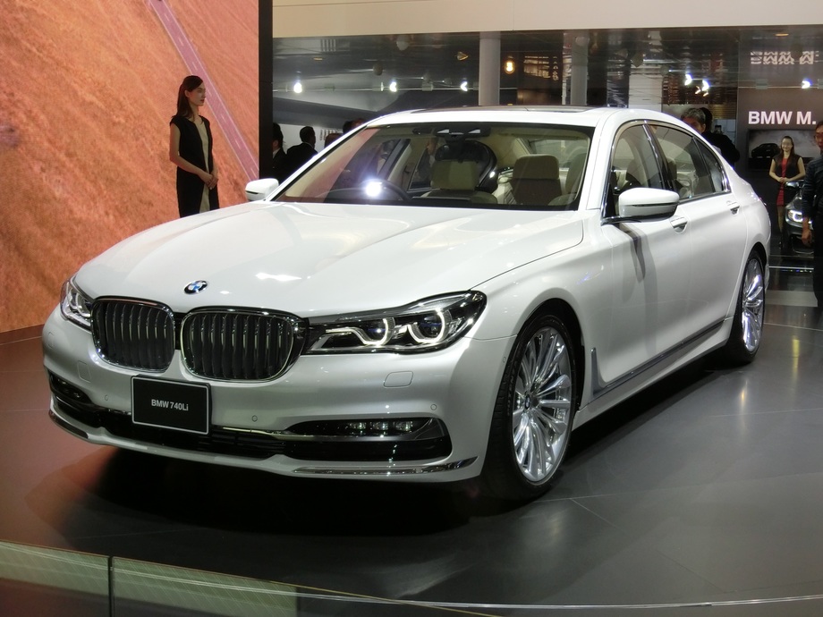 BMW 7 Series (G11) Photos and Specs. Photo: BMW 7 Series (G11) hd 2019 ...