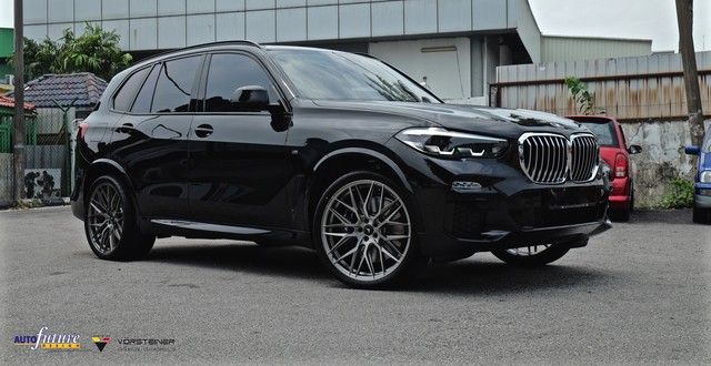 BMW X5 (G05) Photos and Specs. Photo: BMW X5 (G05) reviews big and 47 ...