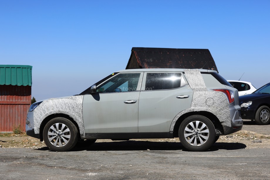 SsangYong Tivoli Photos and Specs. Photo: SsangYong Tivoli 4k ...