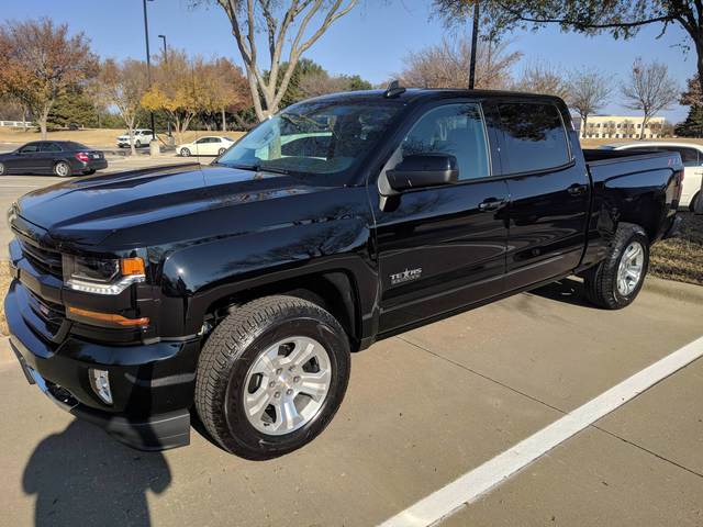 GMC Sierra Photos and Specs. Photo: GMC Sierra reviews photo and 46 ...