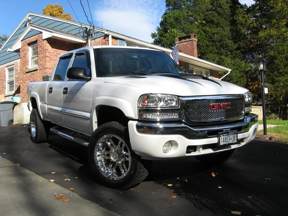 GMC Sierra Crew Cab Photos and Specs. Photo: GMC Sierra Crew Cab modern ...