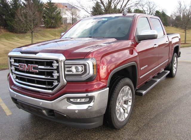 GMC Sierra Crew Cab Photos and Specs. Photo: GMC Sierra Crew Cab pickup ...