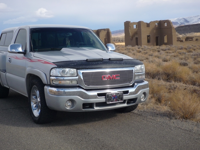 GMC Sierra Regular Cab Photos and Specs. Photo: GMC Sierra Regular Cab ...