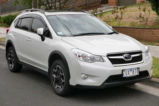 Subaru XV Photos and Specs. Photo: Subaru XV modern restyling and 22 ...