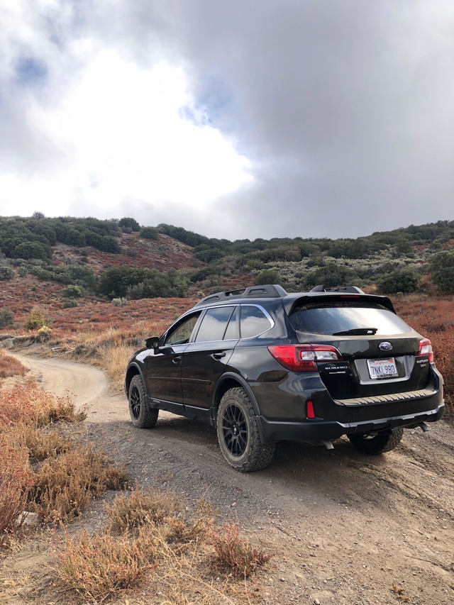 Subaru Outback Photos and Specs. Photo: Subaru Outback modern big and ...