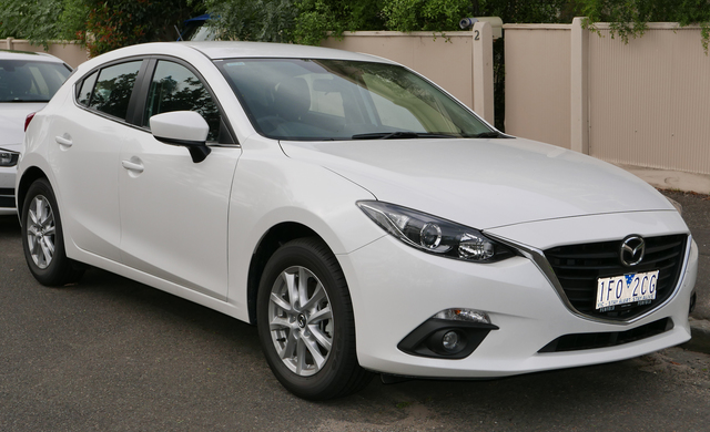 Mazda Mazda2 Hatchback Photos and Specs. Photo: Mazda Mazda2 Hatchback ...