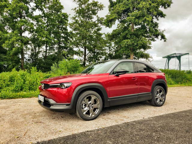 Mazda MX-30 Photos and Specs. Photo: Mazda MX-30 suv photo and 21 ...