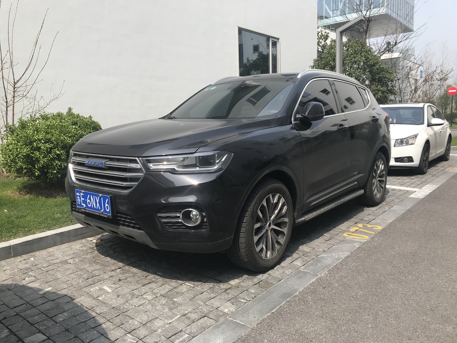 Great Wall Haval H6 Blue Label Photos and Specs. Photo: Great Wall ...