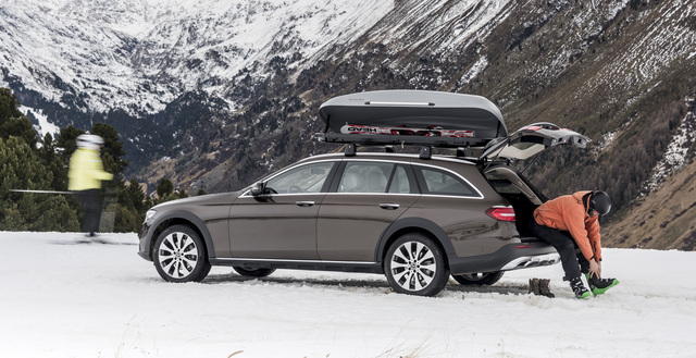 Mercedes E-Class All-Terrain (S213) Photos and Specs. Photo: Mercedes E ...