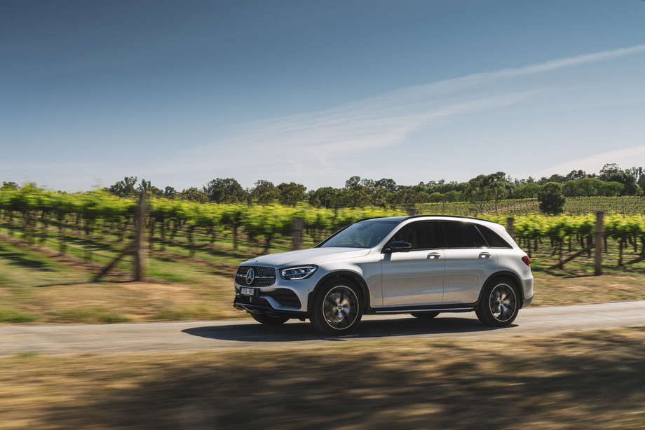 Mercedes GLC-Class (X253) Photos and Specs. Photo: Mercedes GLC-Class ...