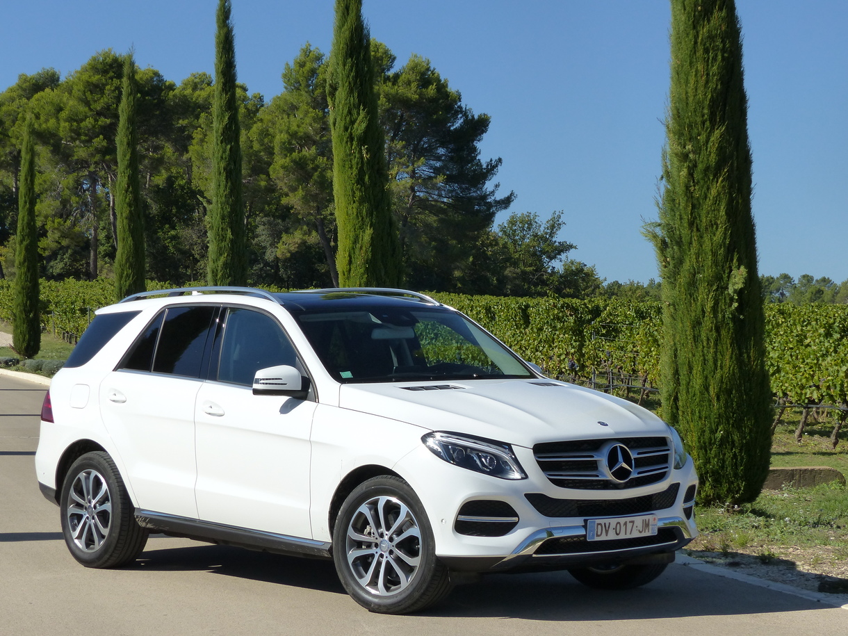 Mercedes GLE-Class Coupe (C167) Photos and Specs. Photo: Mercedes GLE ...