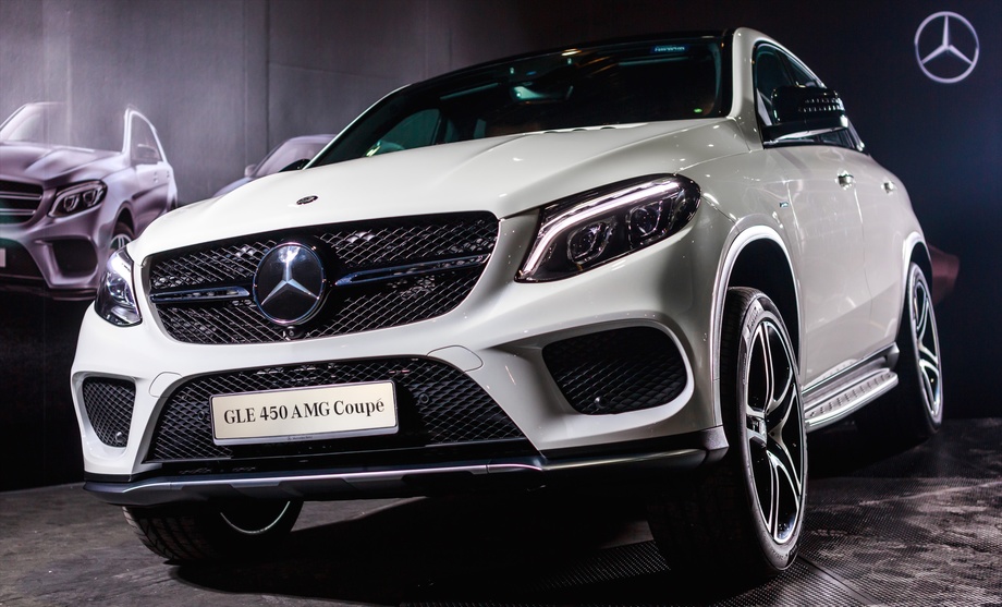 Mercedes GLE-Class SUV (W167) Photos and Specs. Photo: Mercedes GLE ...