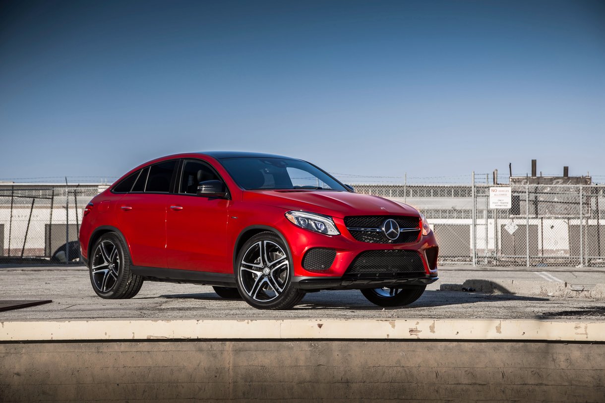 Mercedes GLE-Class SUV (W167) Photos and Specs. Photo: Mercedes GLE ...