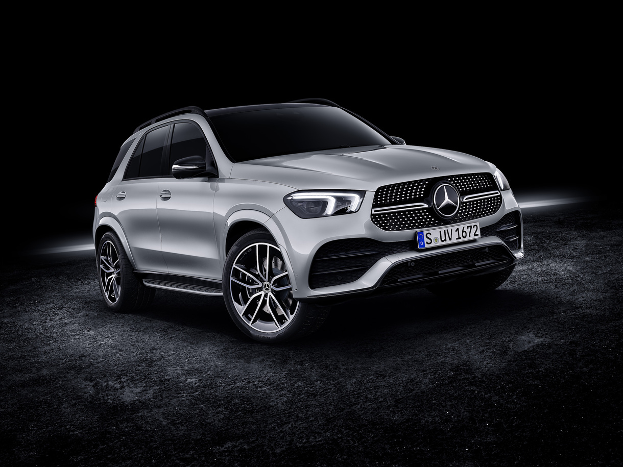 Mercedes GLE-Class SUV (W167) Photos and Specs. Photo: Mercedes GLE ...
