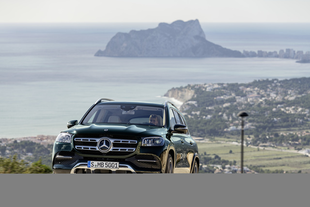 Mercedes GLS-Class (X167) Photos and Specs. Photo: Mercedes GLS-Class ...