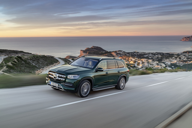 Mercedes GLS-Class (X167) Photos and Specs. Photo: Mercedes GLS-Class ...