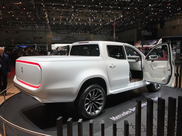 Mercedes X-Class (W470) Photos and Specs. Photo: Mercedes X-Class (W470 ...