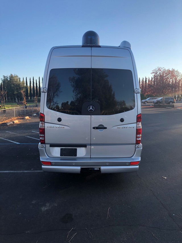 Mercedes Sprinter Tourer (W907) Photos and Specs. Photo: Mercedes ...