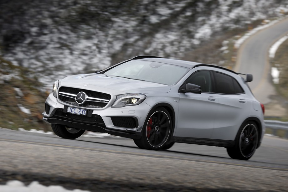 Mercedes GLA-Class (X156) Photos and Specs. Photo: Mercedes GLA-Class ...