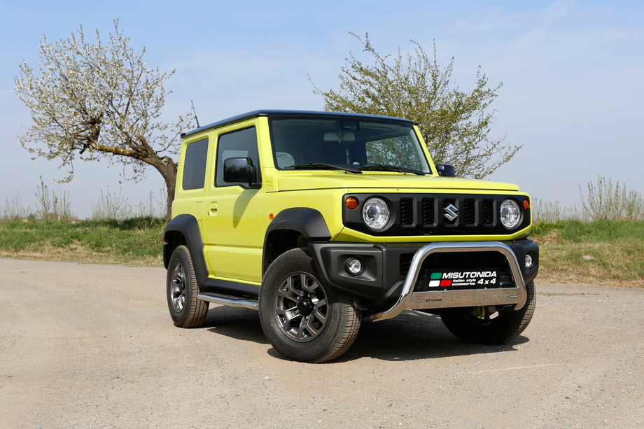 Suzuki Jimny Photos and Specs. Photo: Suzuki Jimny 4k photo and 39 ...