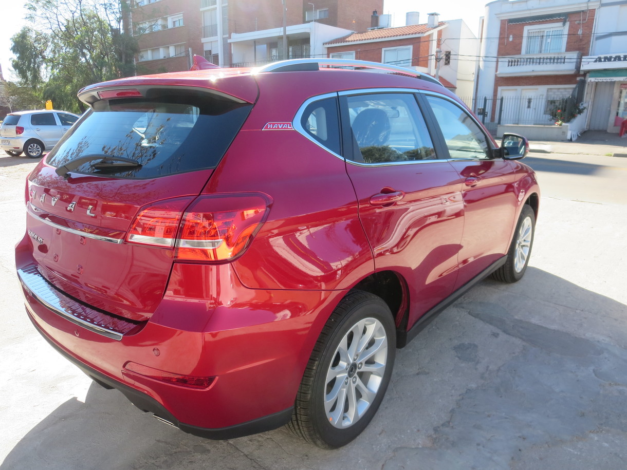 Haval H2 Photos and Specs. Photo: Haval H2 best photo and 13 perfect ...