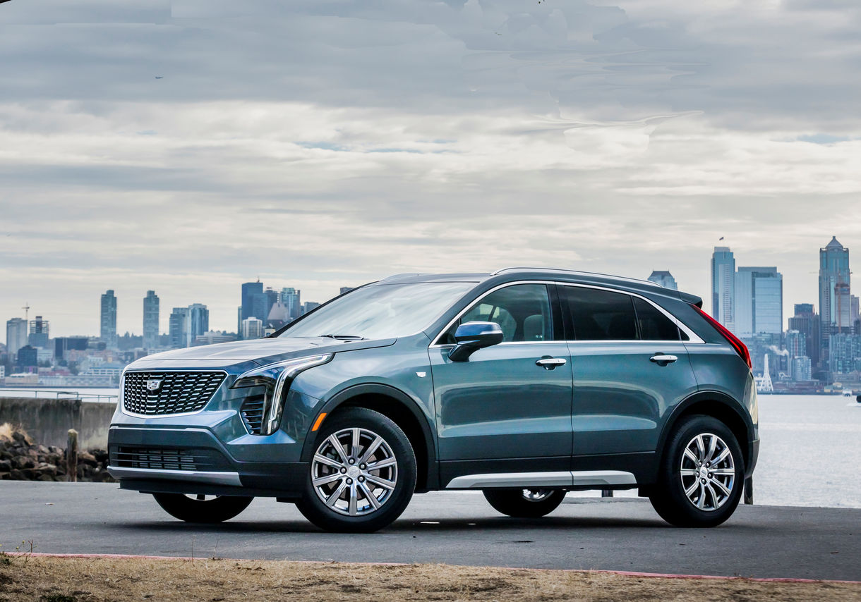 Cadillac XT4 Photos and Specs. Photo: Cadillac XT4 mod model and 37 ...