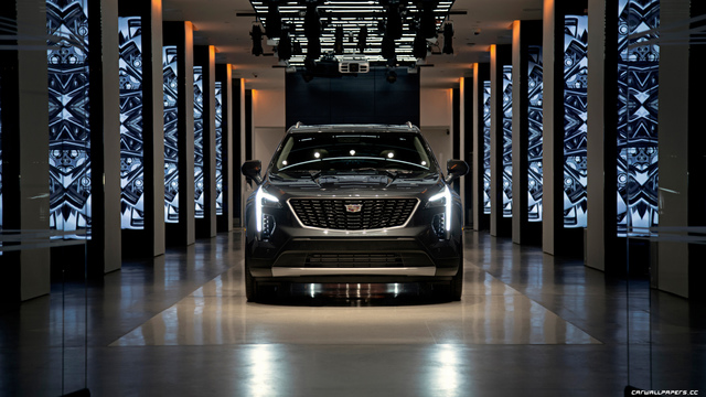 Cadillac XT4 Photos and Specs. Photo: Cadillac XT4 mod model and 37 ...
